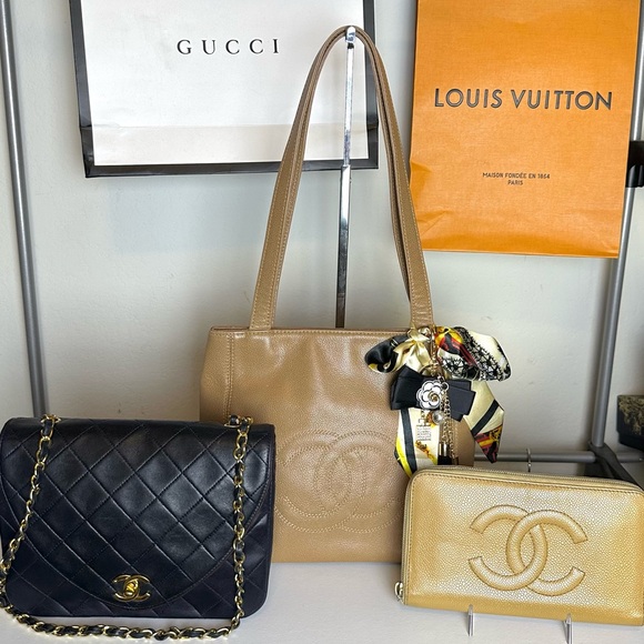 CHANEL | Other | 3699 Bundlechanel Leather Tote Bag Chanel Flap Bag ...